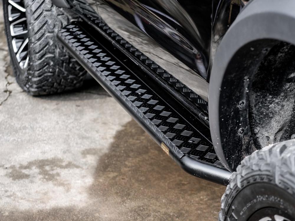 Side Step (Can use for rails, Black) to suit Ford Everest (7/2015 to 5 ...