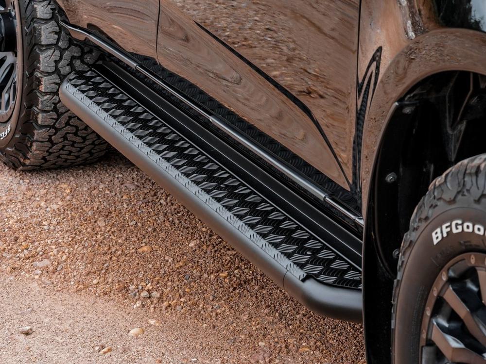 Side Step (Can use for rails, Black) to suit Isuzu MU-X (6/2021 on) – PIAK