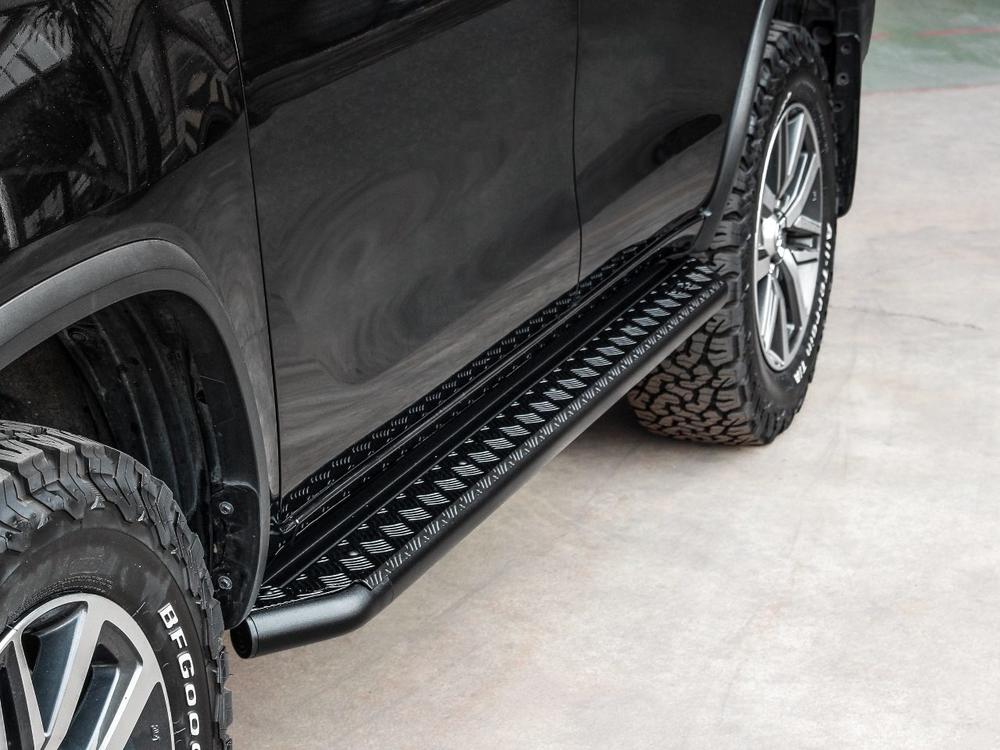 Side Step (Can use for rails, Black) to suit Toyota Fortuner GUN156R ...